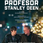 Profesor Stanley Deen (2024. Brave the dark. Damian Harris)